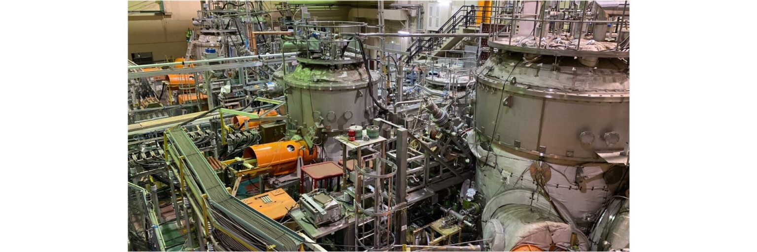 GAMMA10_PDX_top_wide | 筑波大学 プラズマ研究センター